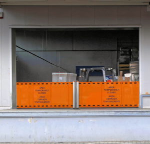 Retractable Dock Barrier | SB-4000